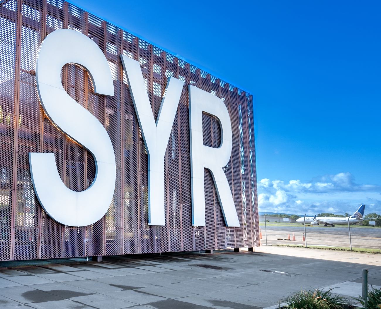 Syracuse airport issues annual report – Central New York Business Journal