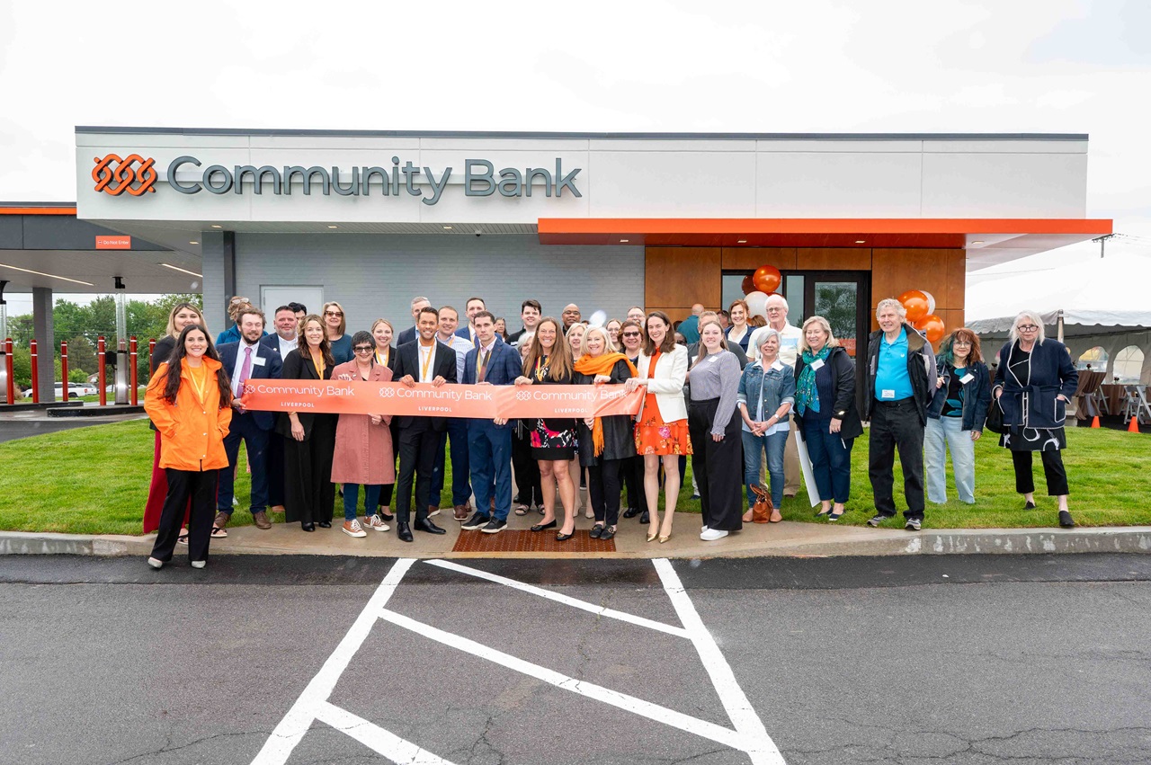 Community Bank formally opens new branch in Liverpool area – Central ...